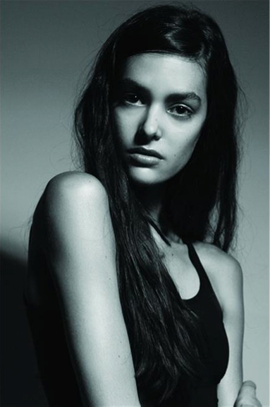 courtney-017 - NV Models | New View Modeling