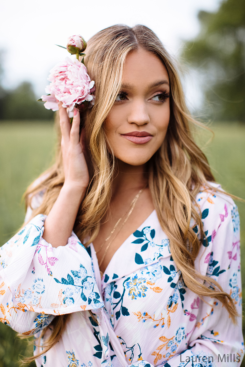 Isabelle J | New View Modeling