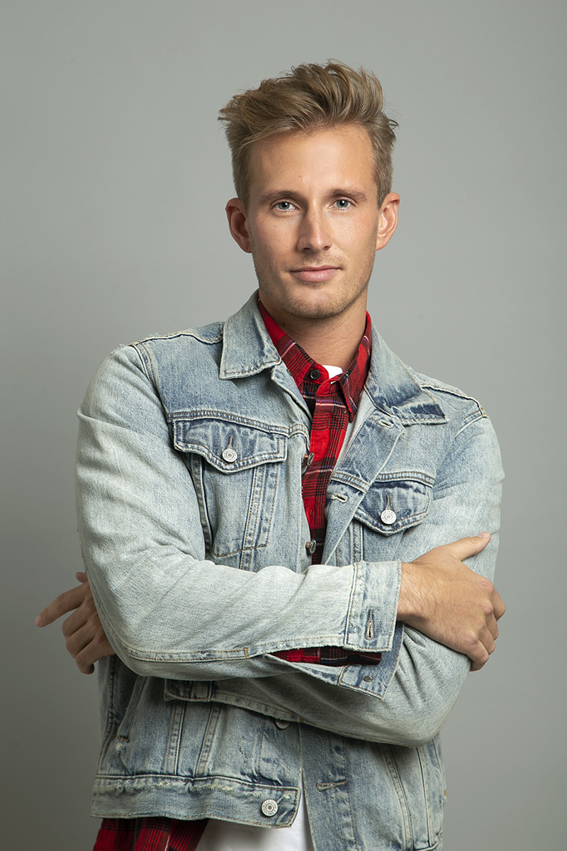 Devan S | New View Modeling