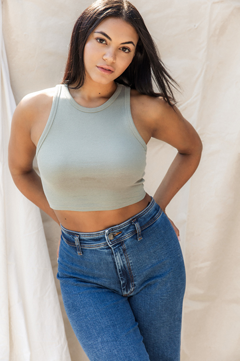 Michaela L | New View Modeling