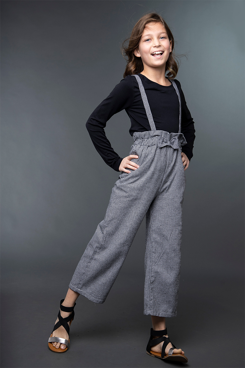 Archer_Poppy_155A4453 - NV Models | New View Modeling