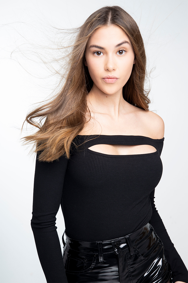 Kelsey R | New View Modeling