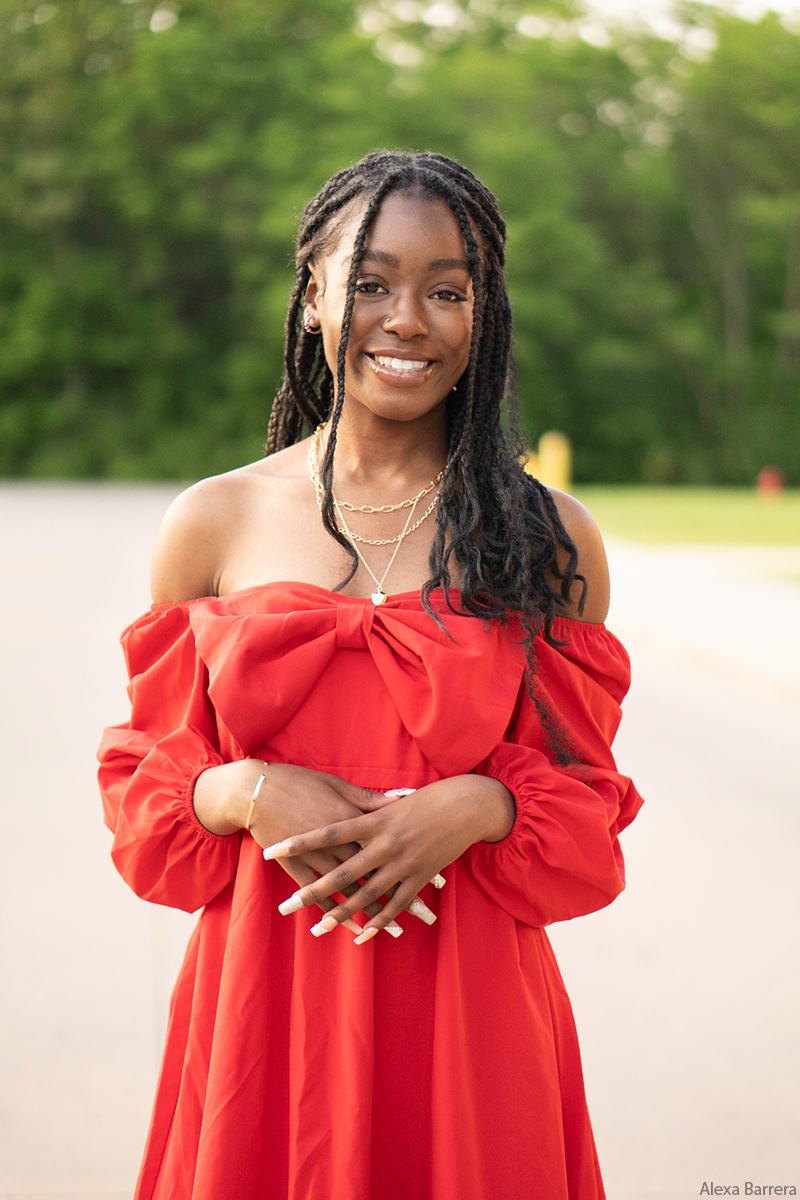 Riahna D | New View Modeling