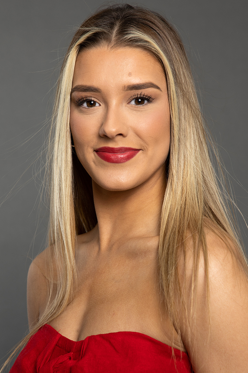 Rylee E | New View Modeling