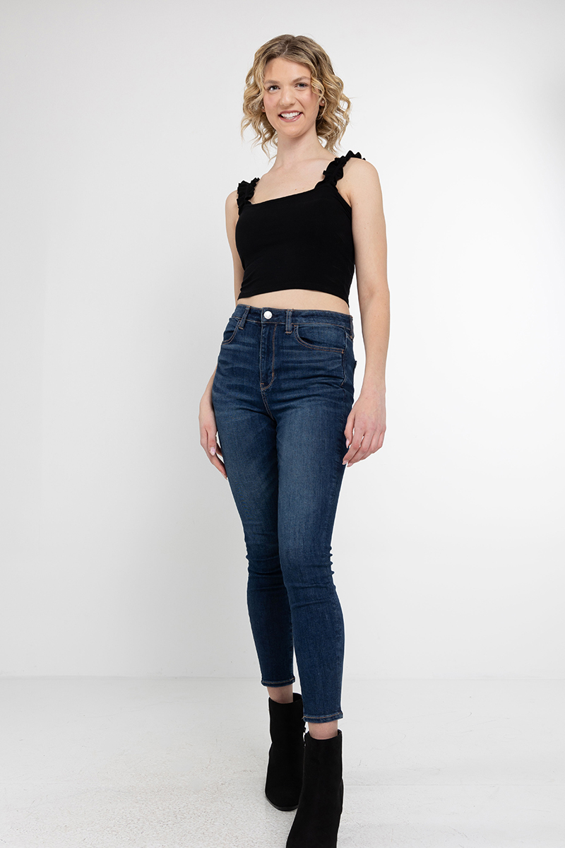 Ella T | New View Modeling