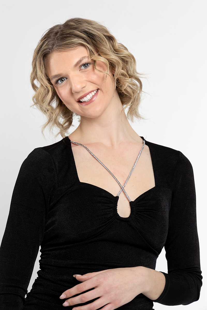 Ella T | New View Modeling