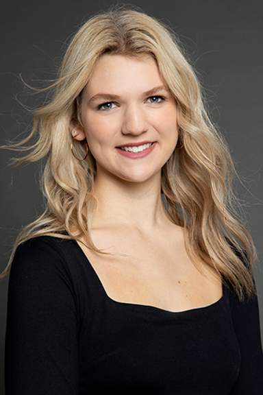 Ella T | New View Modeling