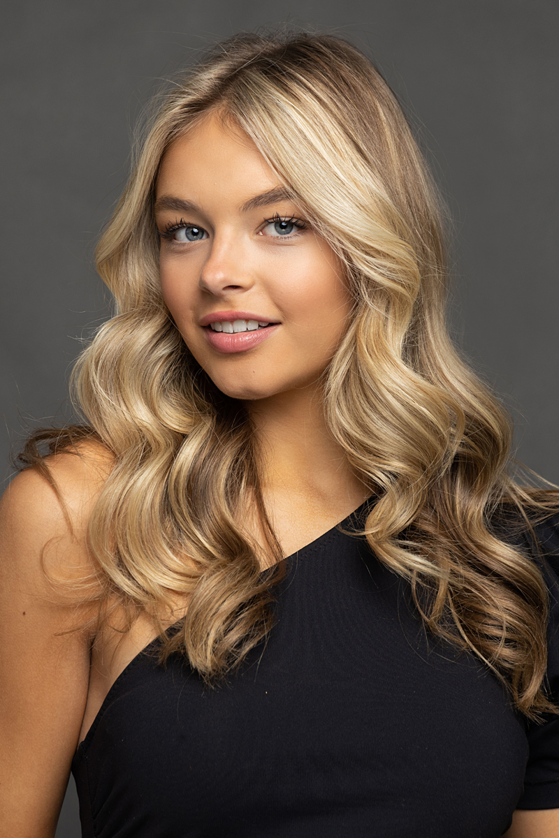 Reese B | New View Modeling