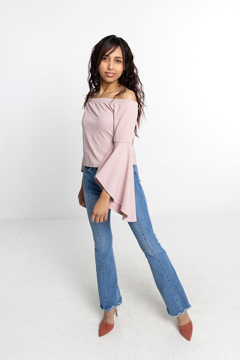 Yoxari P | New View Modeling
