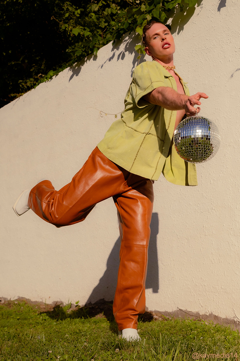 Johnny E | New View Modeling