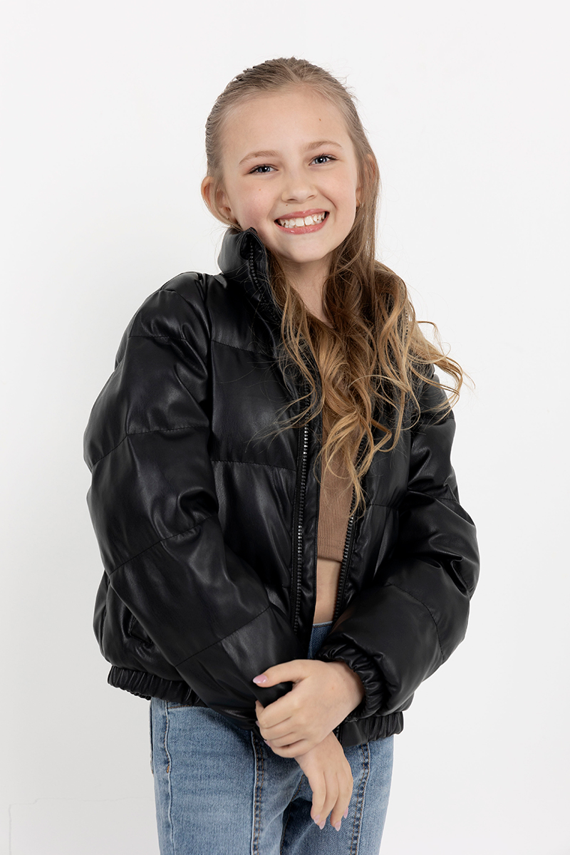 Emma D New View Modeling